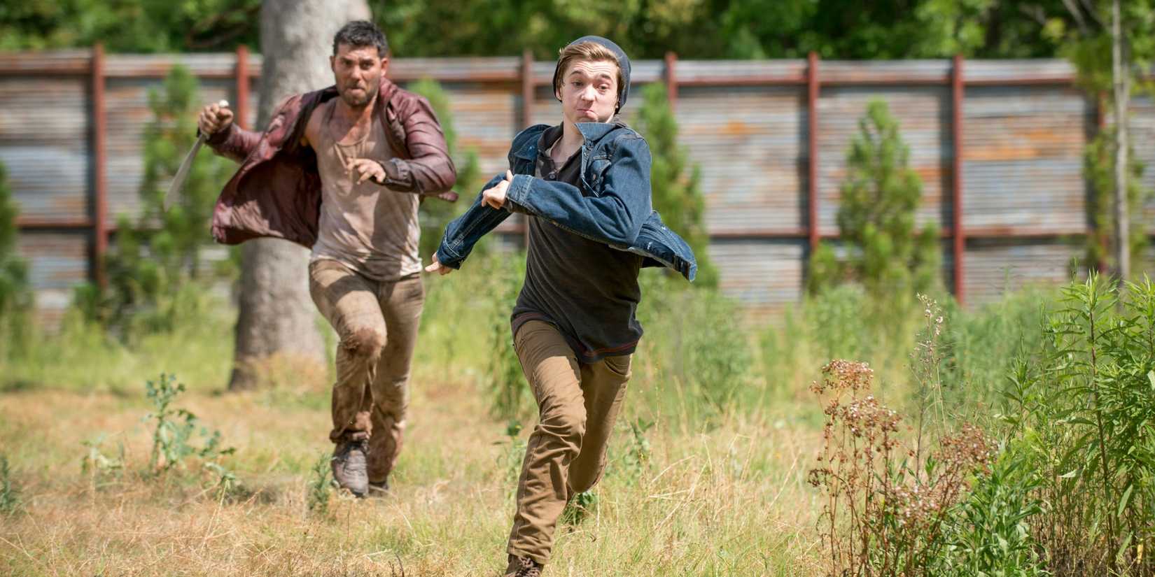 Before Weapons, Austin Abrams Had His Breakout Role as the Perfect Antagonist for Carl Grimes on ...