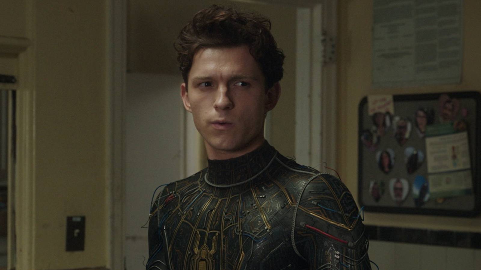 Alex Ross Basically Proves the Spider-Man: Brand New Day Suit Stole His ...