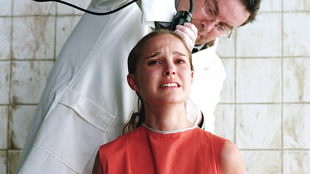 Natalie Portman's DC Comics Thriller Losing Its Streaming Home 20 Years ...