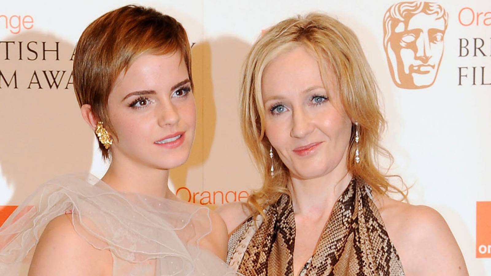 J.K. Rowling Doubles Down on Criticism on 'Ignorant' Emma Watson: 'Not ...