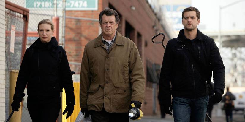 Fringe's Pilot Episode Is 82 Minutes of Nonstop Perfection