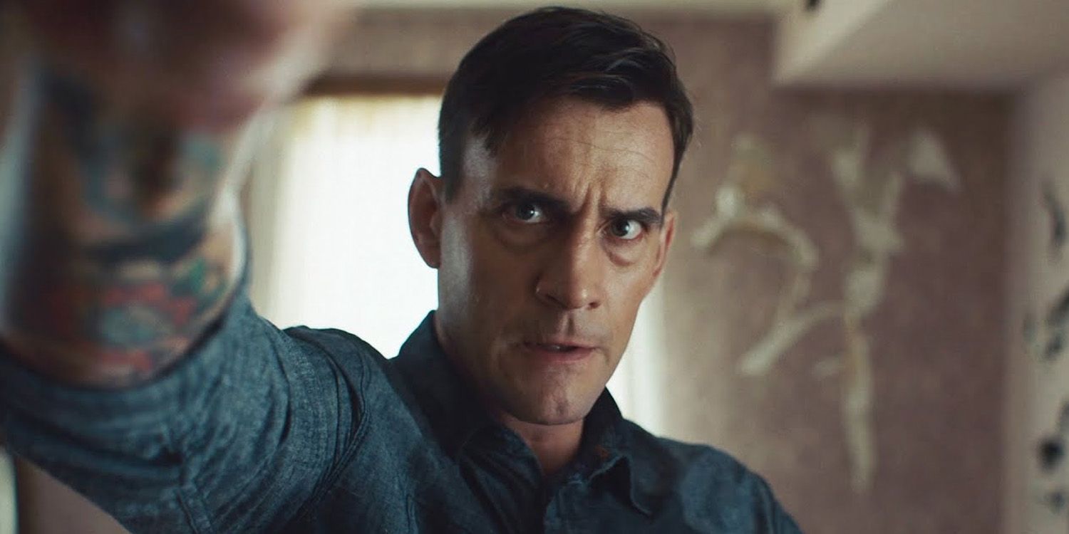 An Iconic Part of Wonder Woman's Costume Was Accidentally Redesigned