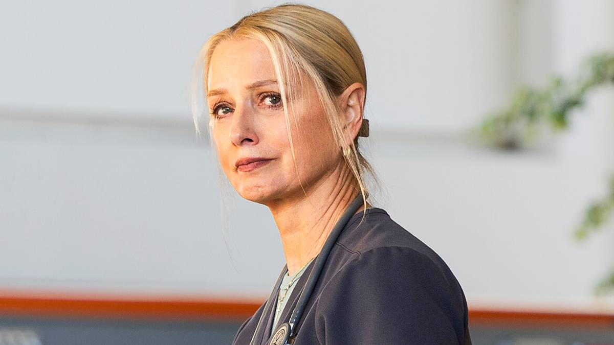 Katherine LaNasa Wins Outstanding Supporting Actress in a Drama Series ...