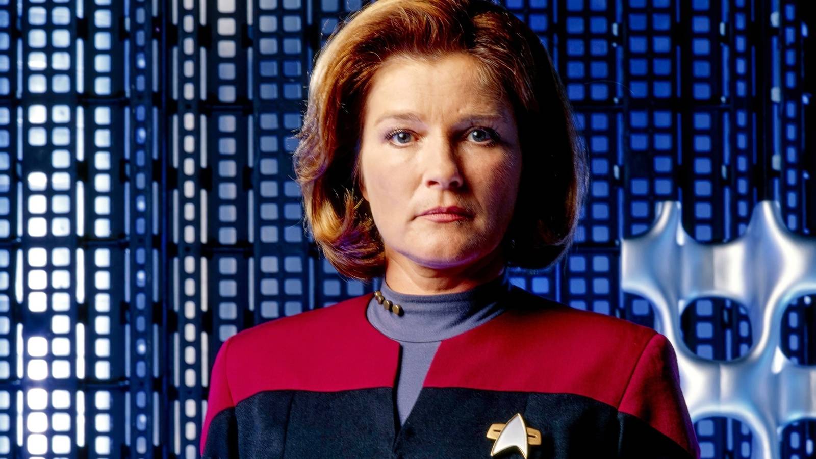 Star Trek: Voyager Just Brought Back a Terrifying Villain, Creating ...