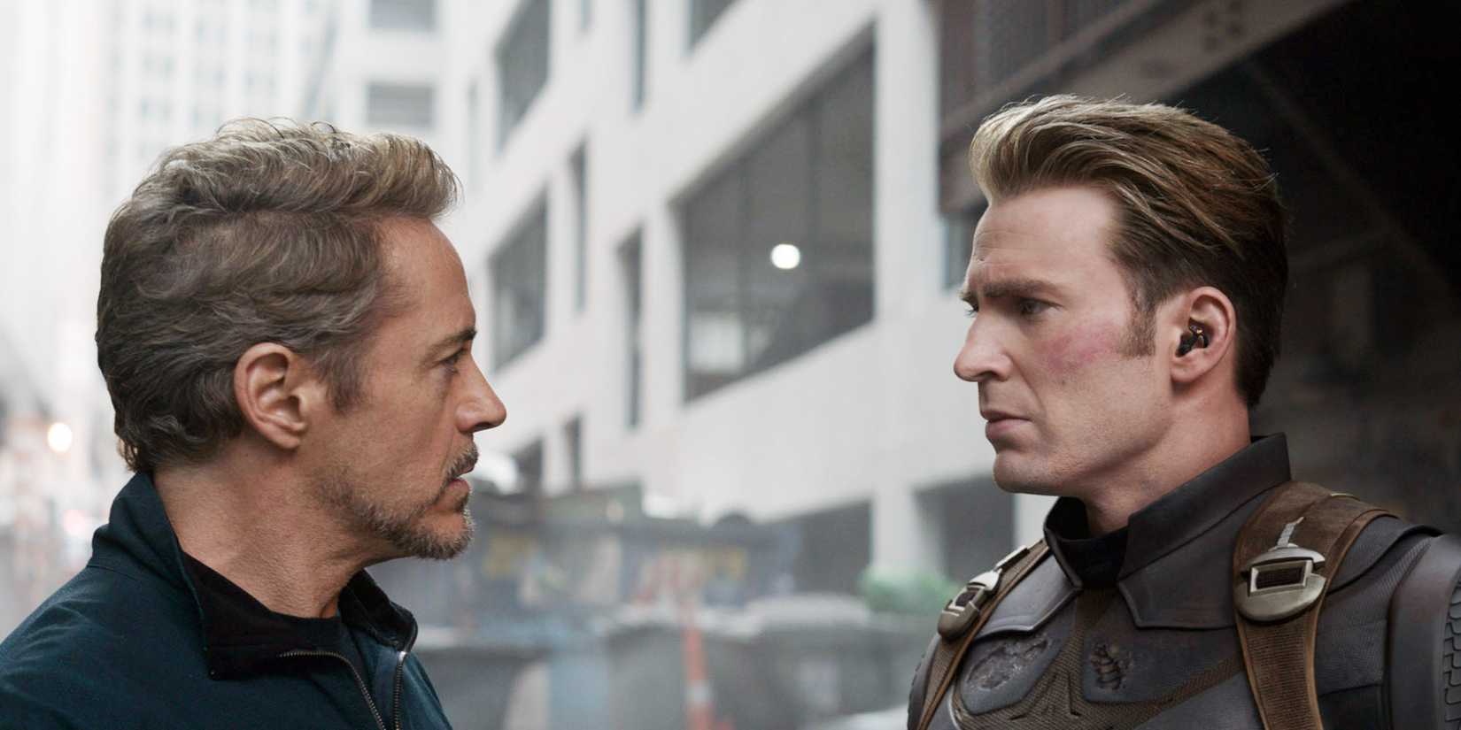 Robert Downey Jr. & Chris Evans Reunite at Oscars 2026