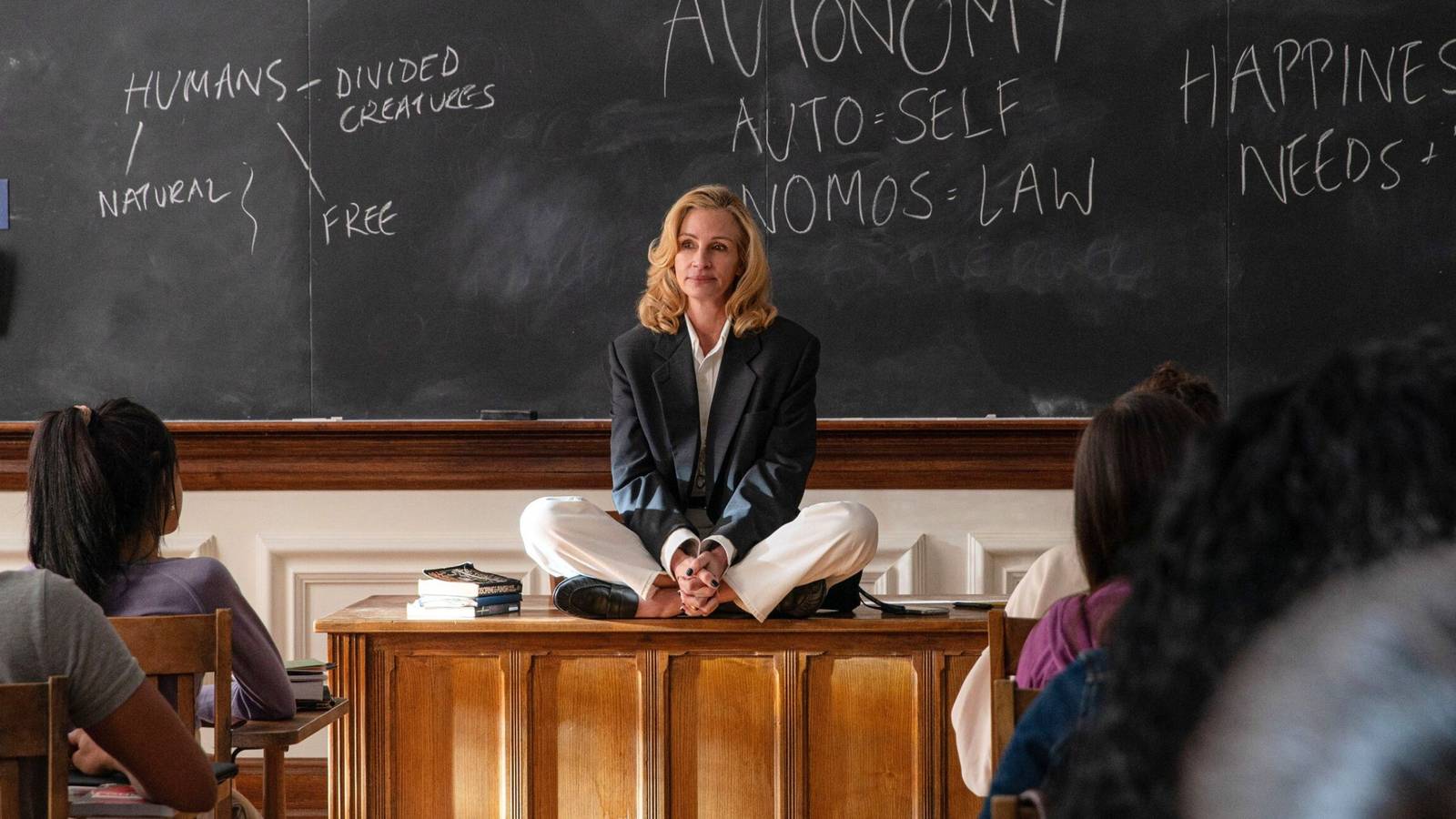 Julia Roberts' After the Hunt Finally Sets Prime Video Release Date