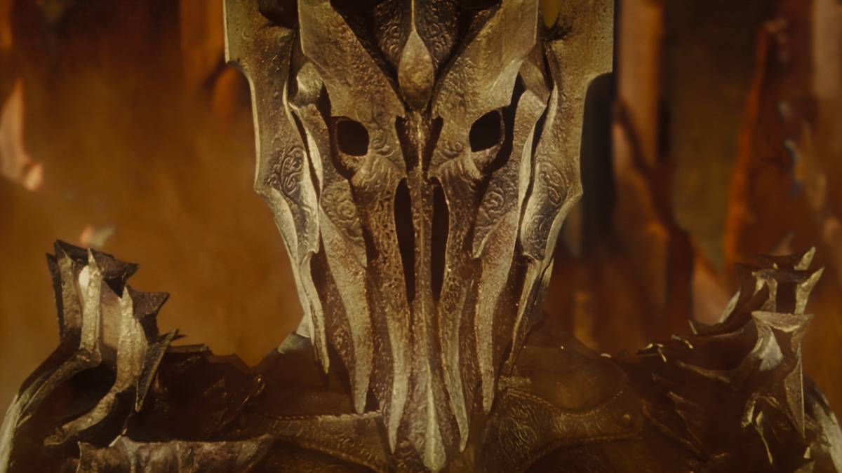 5 Lord of the Rings Characters That Rival Sauron’s Power, Ranked