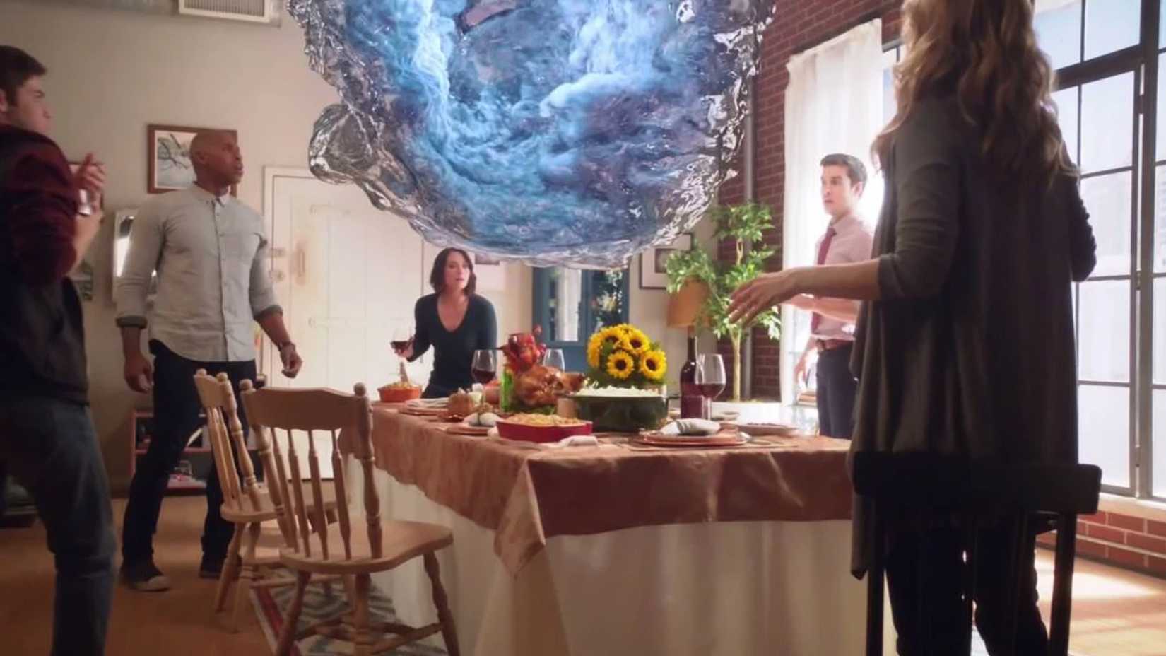10 Delicious Thanksgiving Episodes From Superhero TV Shows