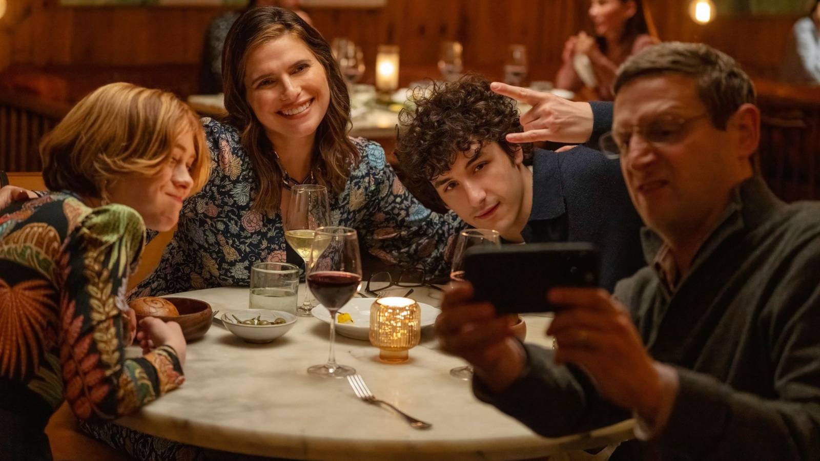 HBO's New Comedy With 100% RT Score Keeps Climbing the Charts After ...