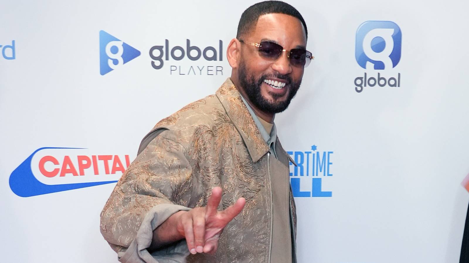 Will Smith's Aladdin Live-Action Remake Returns to the Charts 7 Years Later