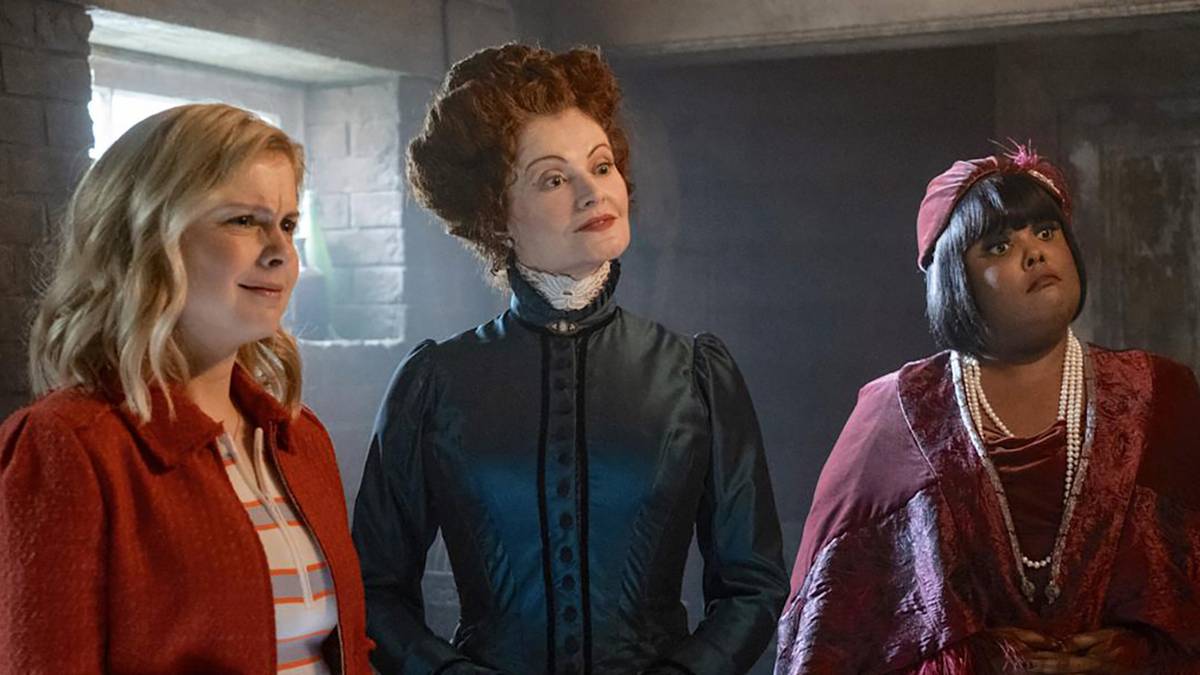 Ghosts Season 5's New Ghost Rule Is Its Most Absurd Twist Yet