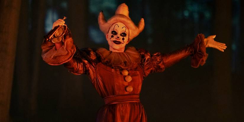 Why Is Pennywise a Clown? Welcome to Derry Finally Reveals IT’s ...
