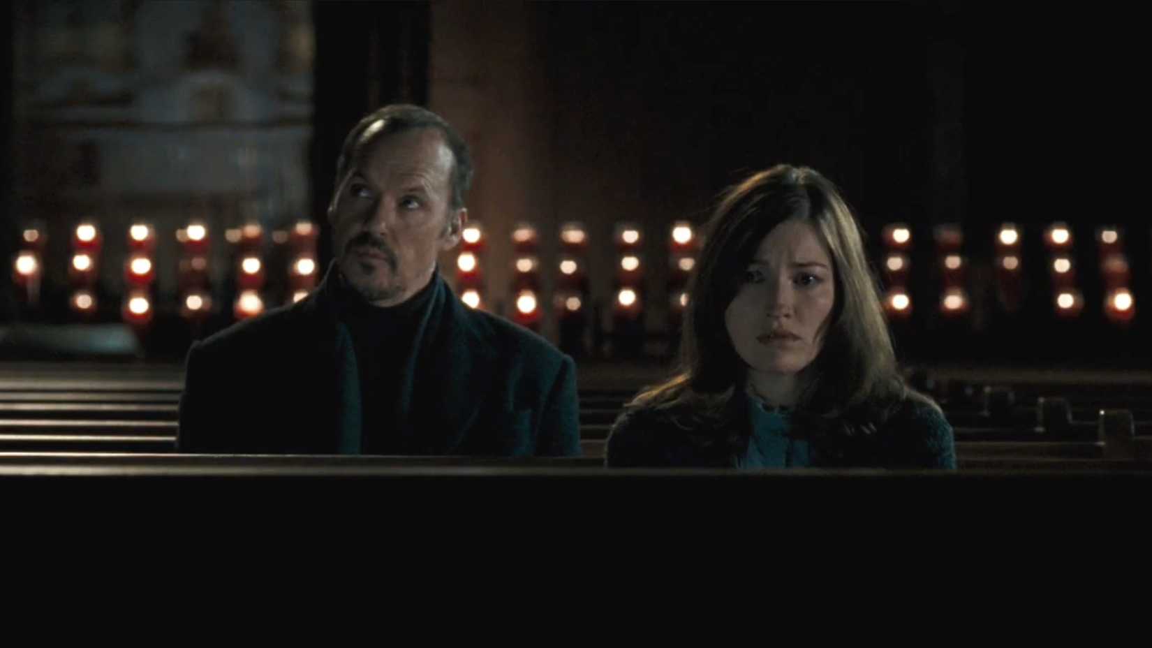 A Former Batman Actor's Directorial Debut Is An Overlooked Holiday Film ...