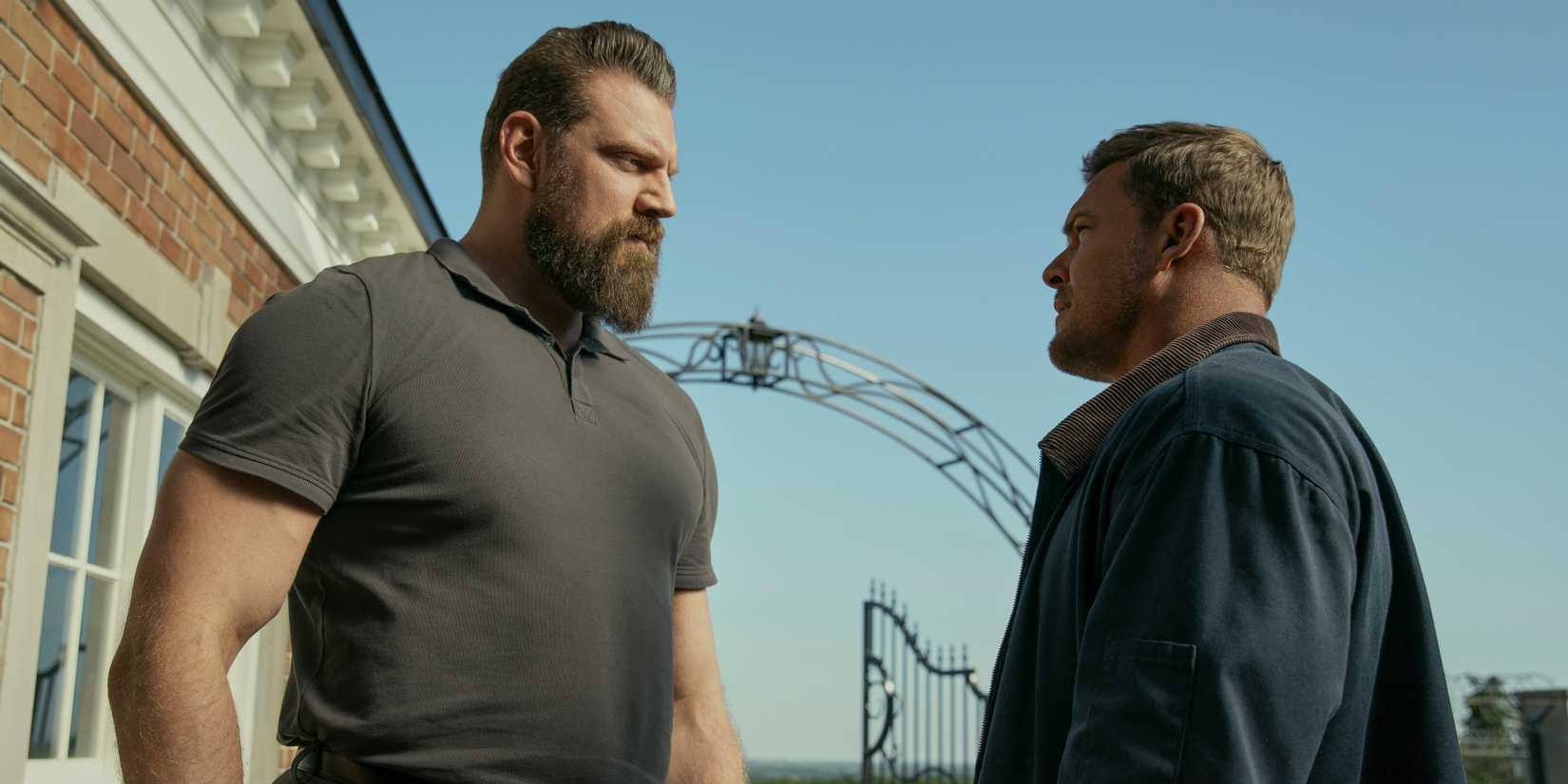 Reacher Star Alan Ritchson Captain Atom Fancasting