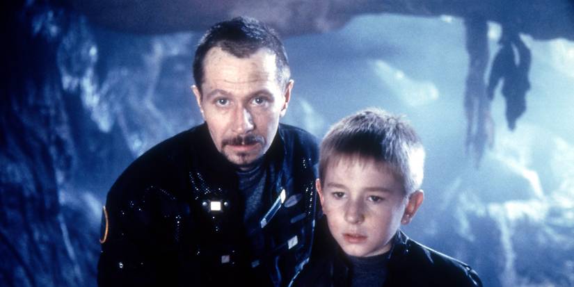 27 Years Later, Lost in Space Still Has 1 of the Best Movie Twists of ...