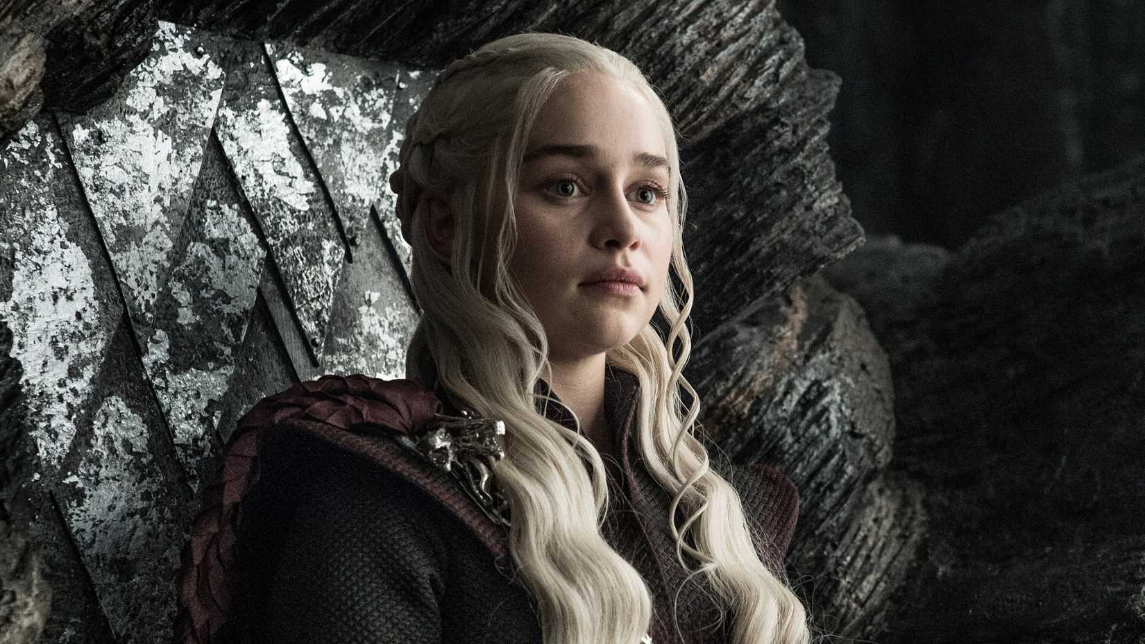 Emilia Clarke Clarifies Games of Thrones Salaries: 'We Didn't Earn That ...