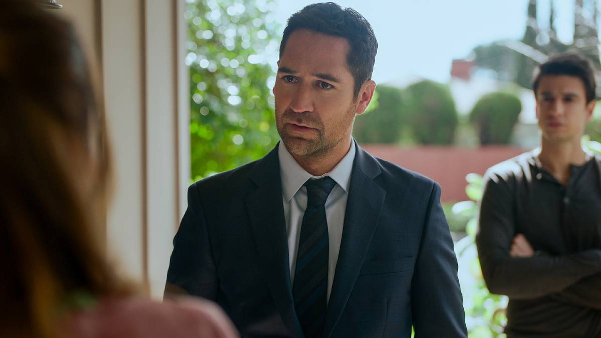 Everything We Know About Lincoln Lawyer Season 4