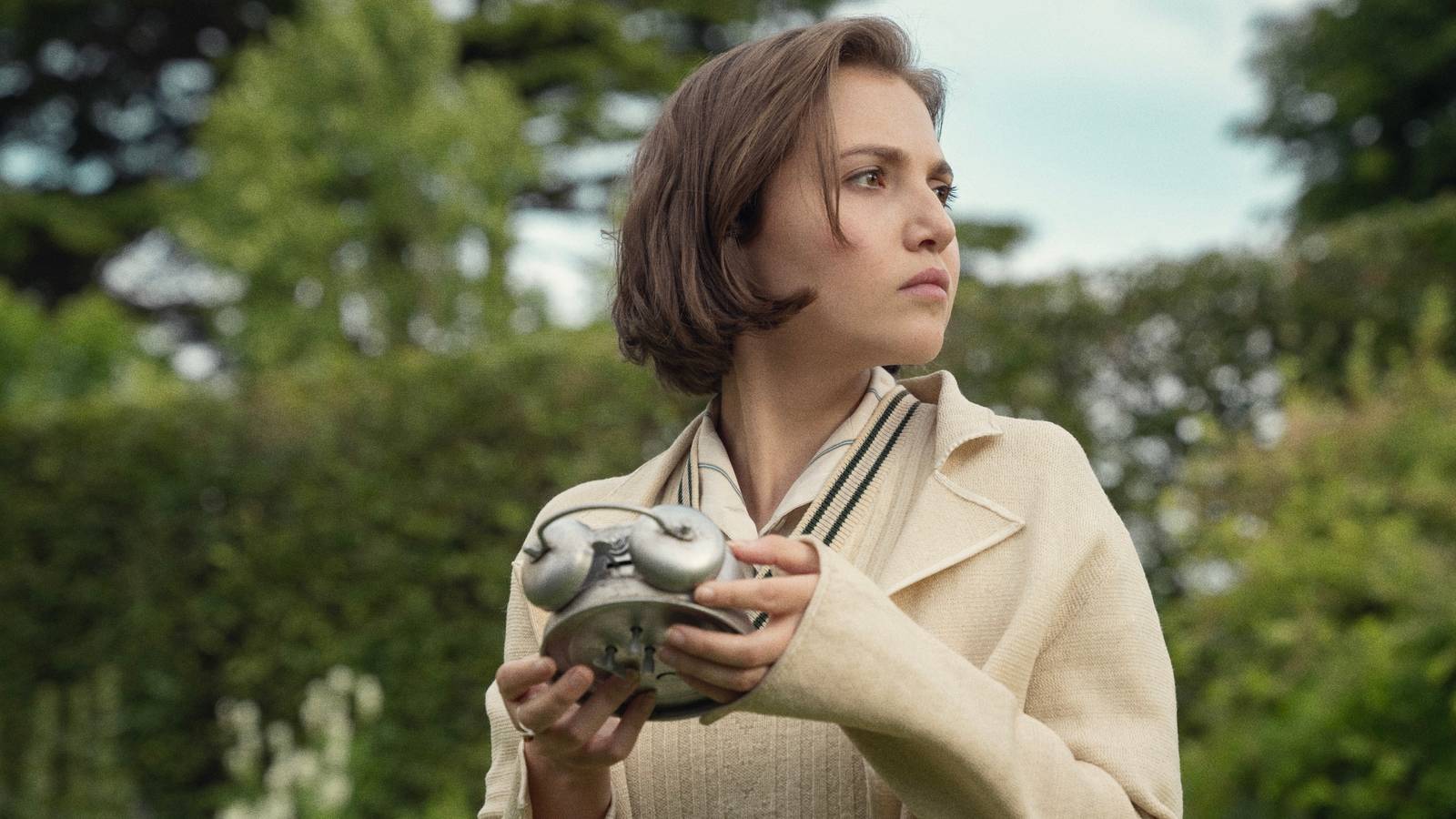 Agatha Christie’s Seven Dials Review: Netflix Redeems an Unpopular Mystery