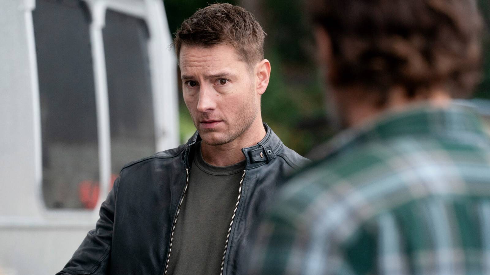 Tracker Season 3's Return Could Raise the Stakes Greatly For Justin Hartley