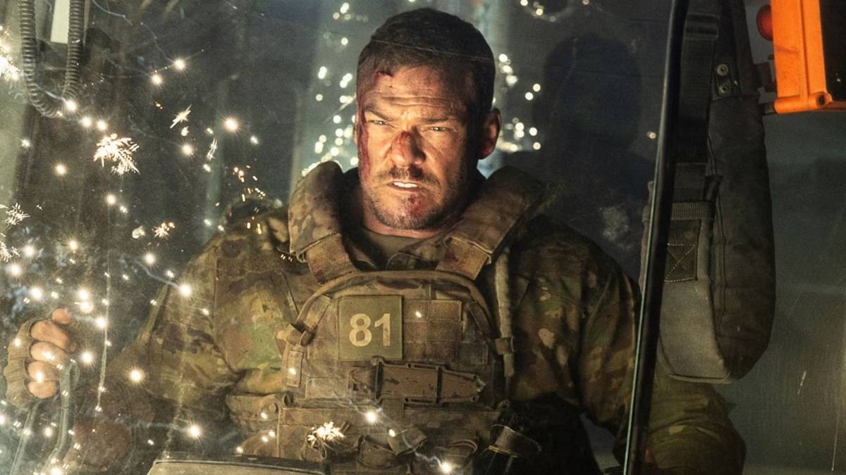 Alan Ritchson's 107-Minute Netflix Thriller Is Officially Using the ...