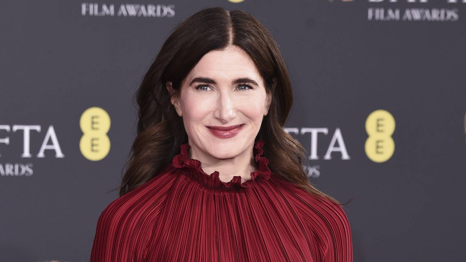 Disney Officially Confirms Kathryn Hahn as Mother Gothel in Tangled ...