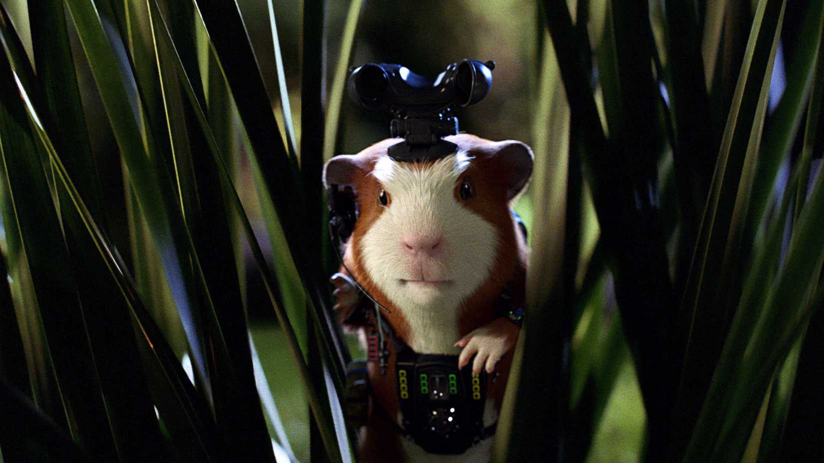 10 Family Spy Movies Like Spy Kids to Stream While Waiting For Bond 26