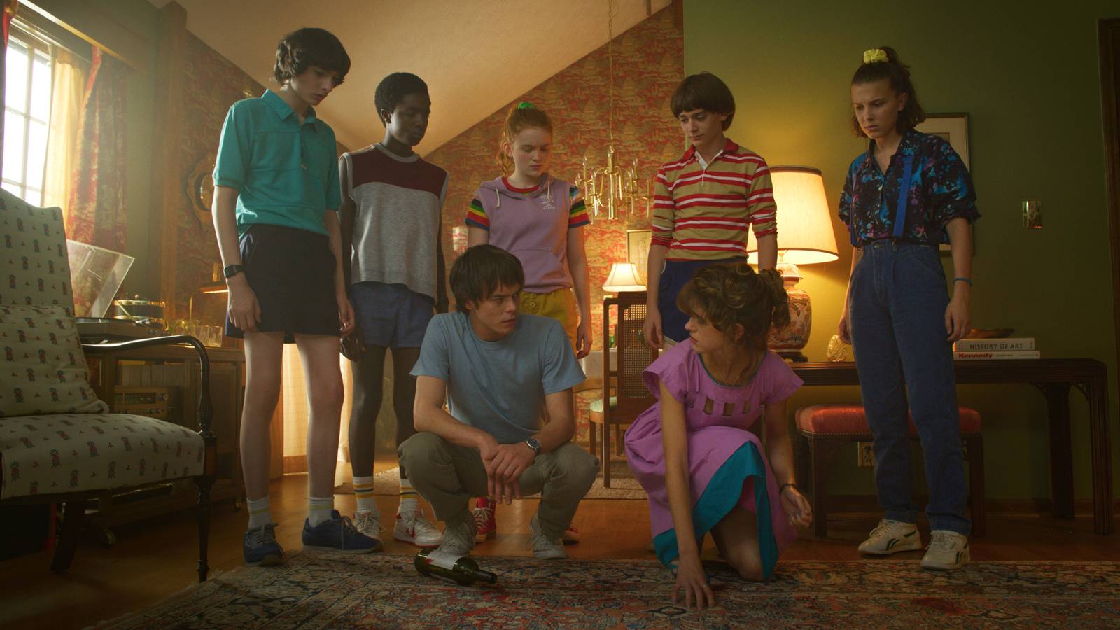 Stranger Things Spinoff: Tales From ’85 Screens in Theaters Before ...
