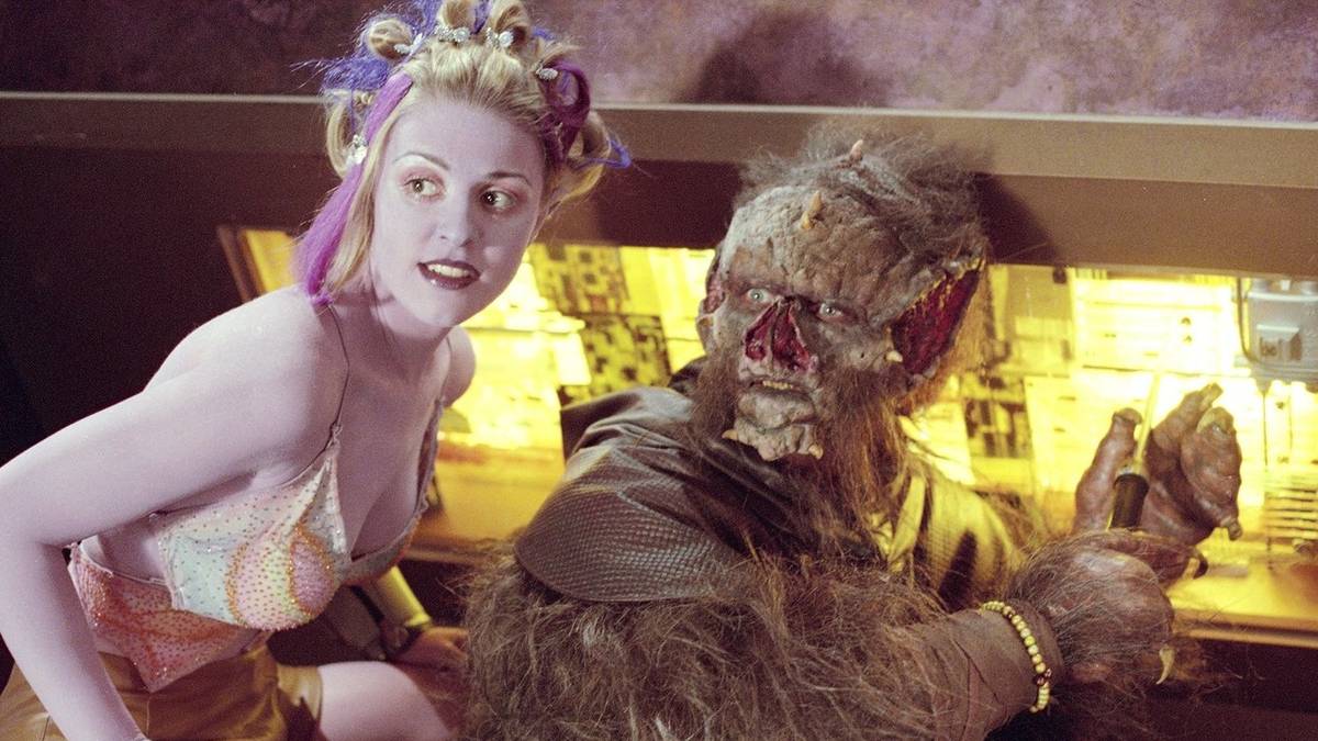 All 5 Seasons of Gene Roddenberry's Andromeda Are Streaming on YouTube