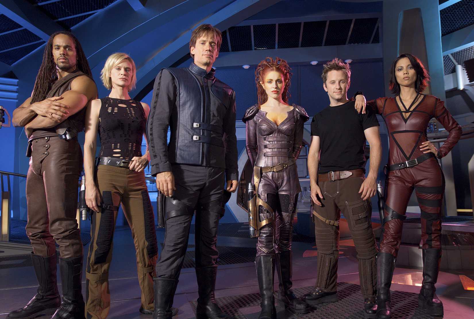 All 5 Seasons of Gene Roddenberry's Andromeda Are Streaming on YouTube