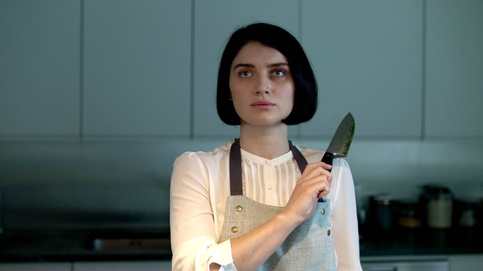 Netflix's Behind Her Eyes Is a Gripping Thriller with a Shocking Twist
