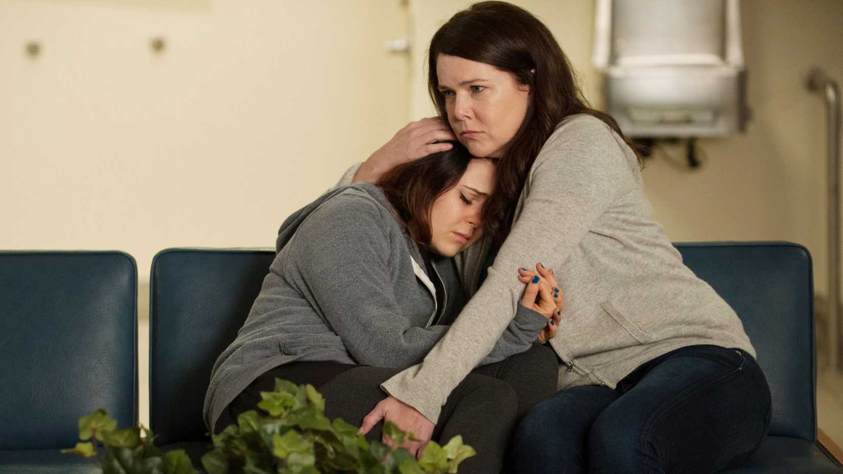 Paramount+ Officially Releases Lauren Graham's 6-Season Gilmore Girls ...