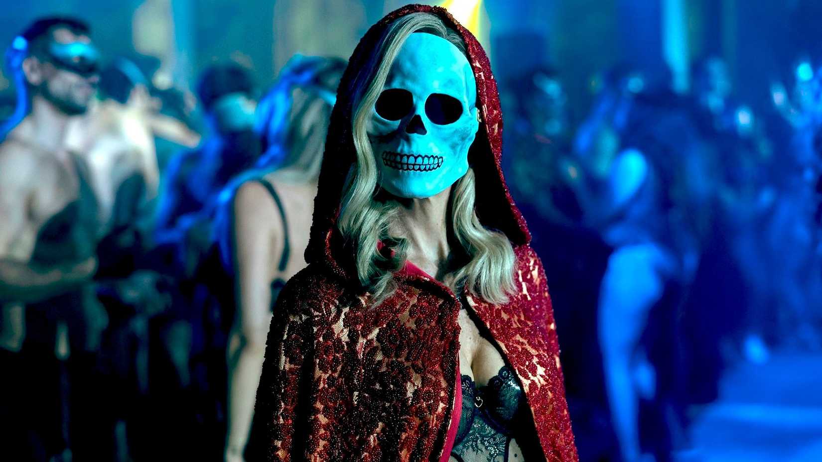 Even Stephen King Calls Netflix's The Fall of the House of Usher a 10/ ...