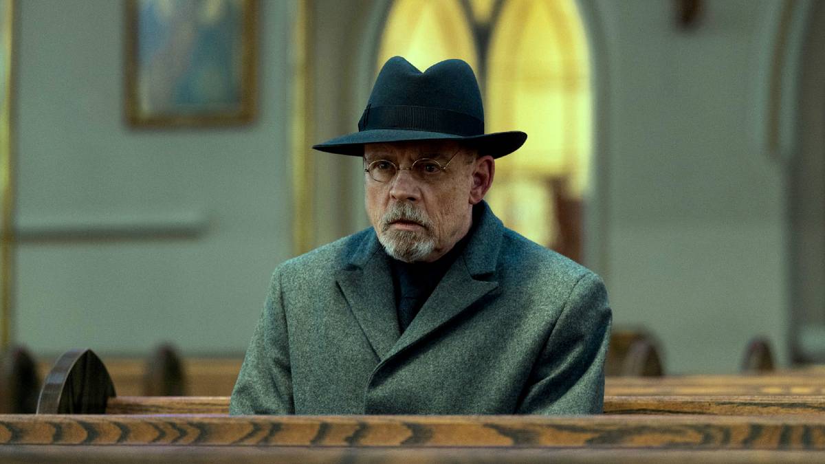 Even Stephen King Calls Netflix's The Fall of the House of Usher a 10/ ...