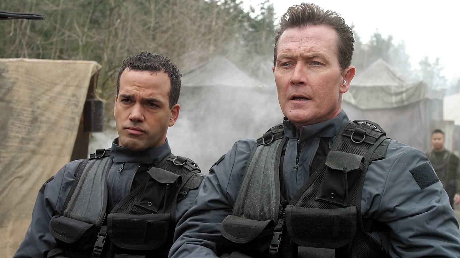 Robert Patrick Joins Fan Campaign to Save Amazon's Canceled Stargate Reboot
