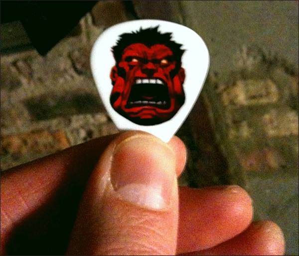 C2E2 | Marvel's Red Hulk guitar picks (or, What does Banner know ...