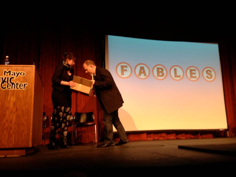 Fabletown and Beyond was unique, but shouldn't be
