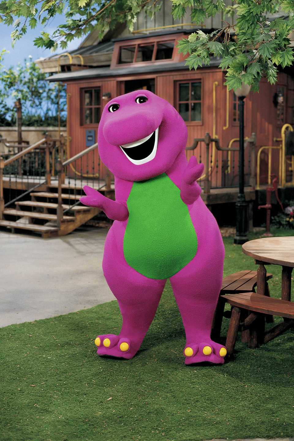 A24's Barney Live-Action Movie Taps The Bear Fan Favorite to Write and ...
