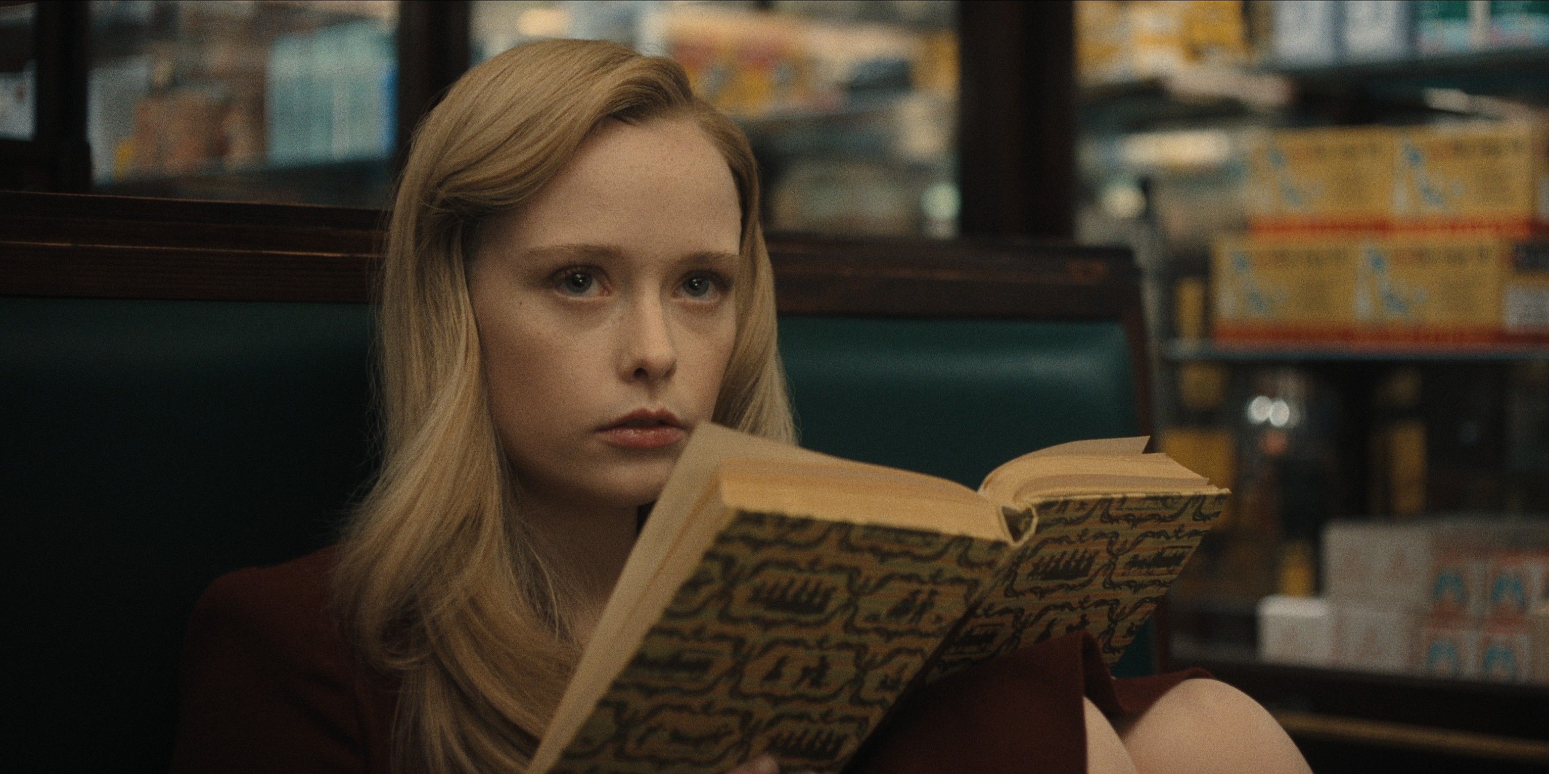 Charlie Hunnam's Monster: The Ed Gein Story Is the Must-Watch Horror ...