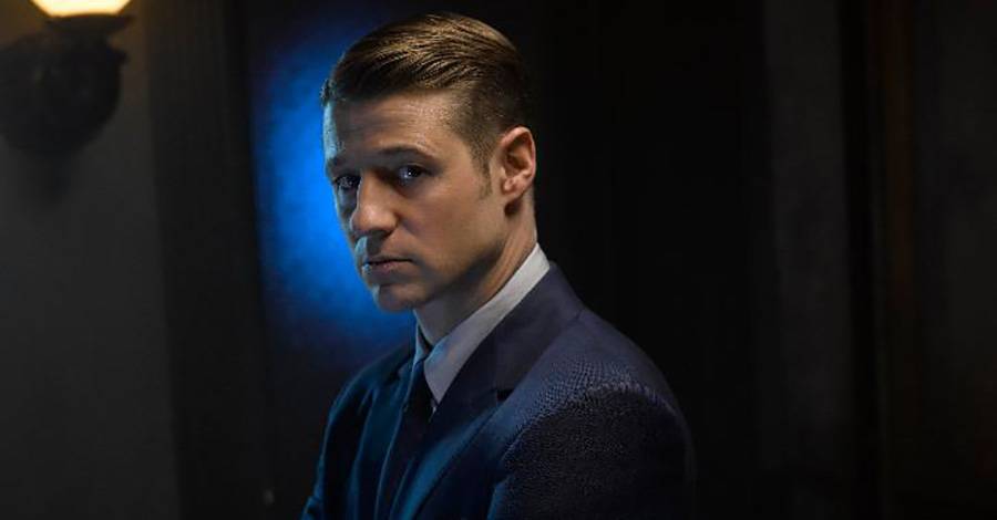 Gordon's Past Continues to Haunt Him in New "Gotham" Clip