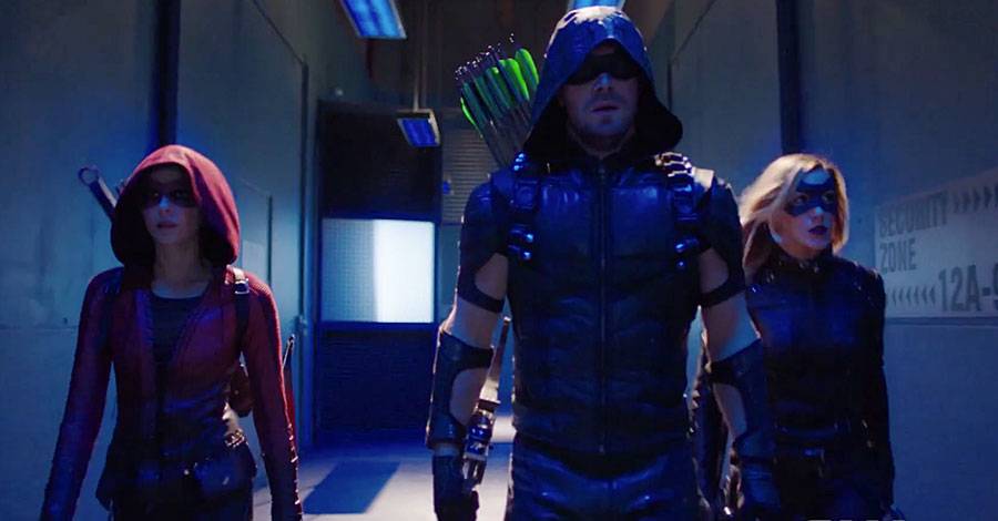 Felicity Doubts Her Value to Team Arrow in New Teaser